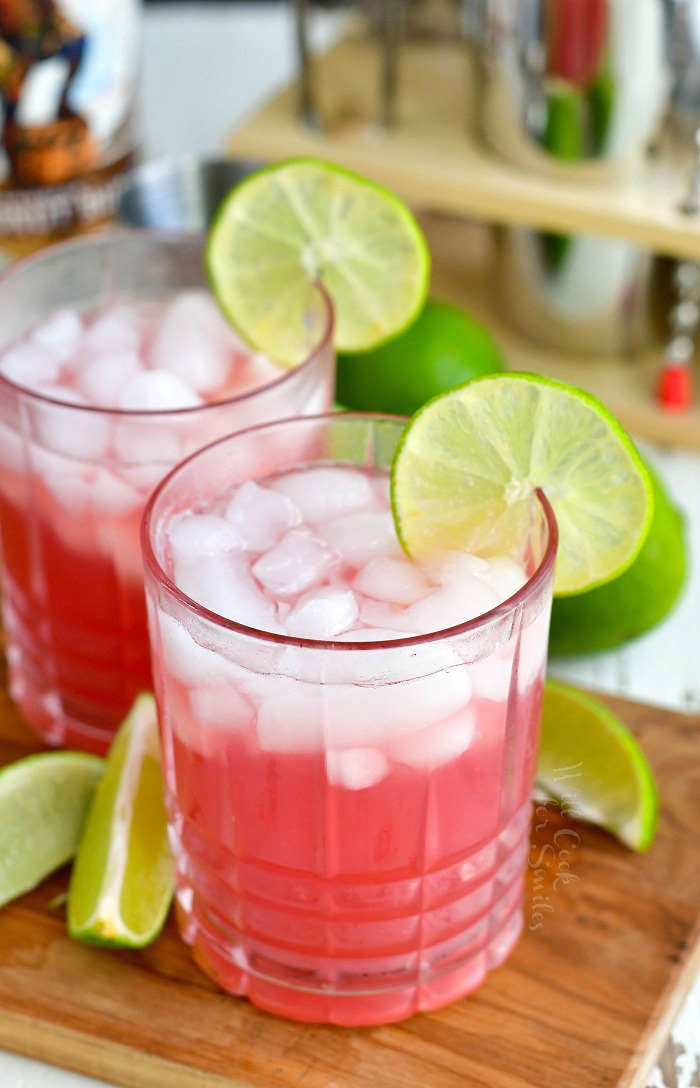 Bay Breeze Recipe - Easy Tropical Cocktail With 3 Ingredients