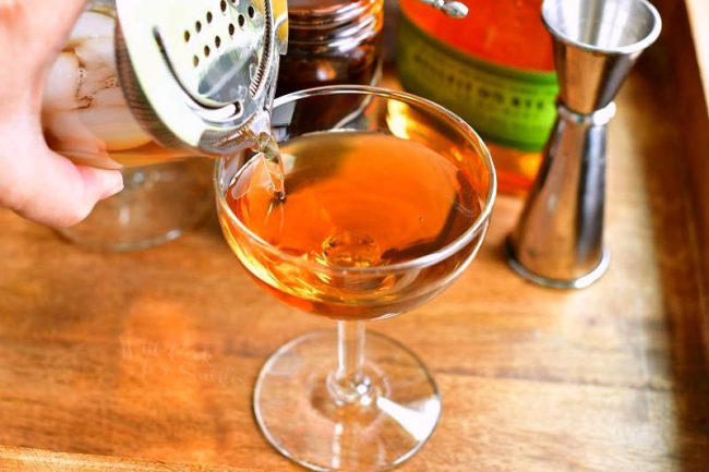 Manhattan Cocktail - Learn How To Make This Timeless Classic
