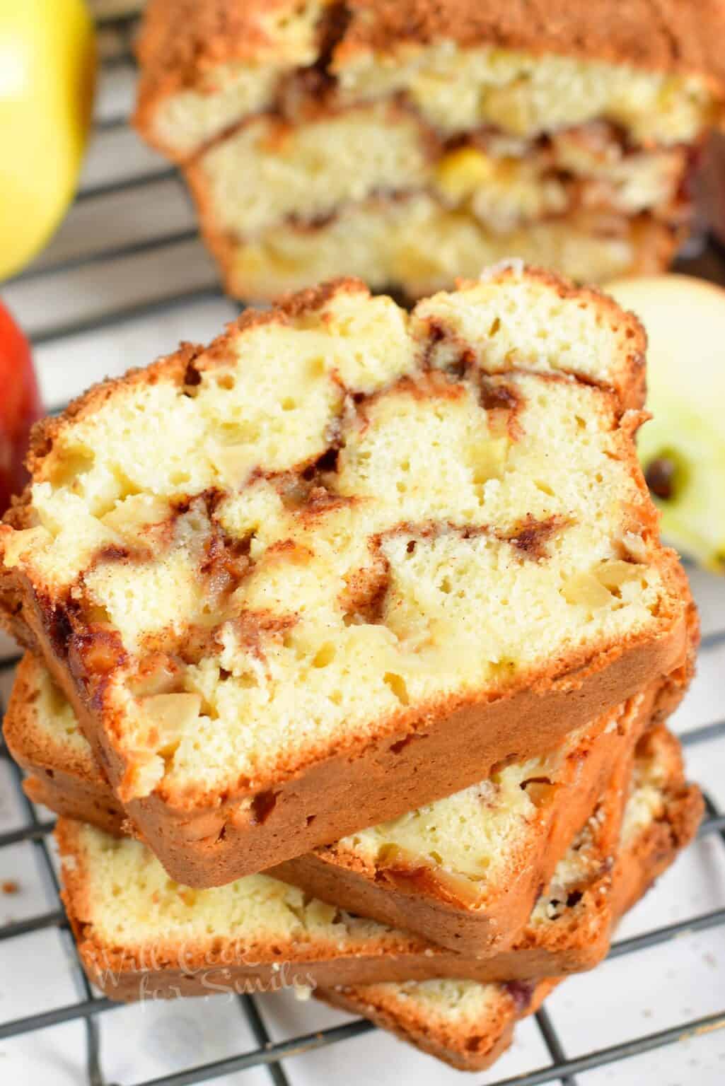 Apple Bread - Quick and Easy Apple Bread with Cinnamon Swirl