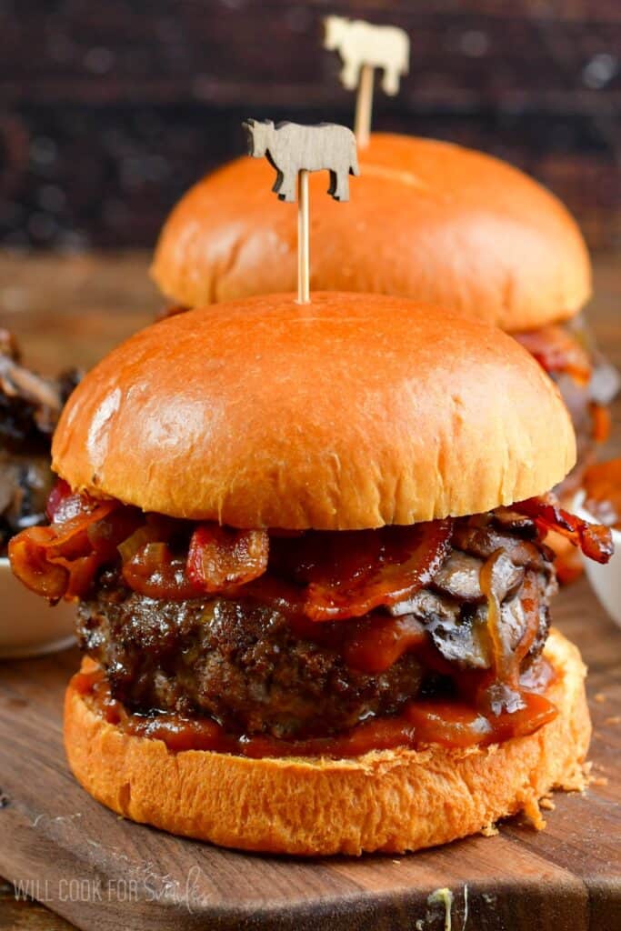 Whiskey Burger - Bacon, Mushrooms, Whiskey Sauce